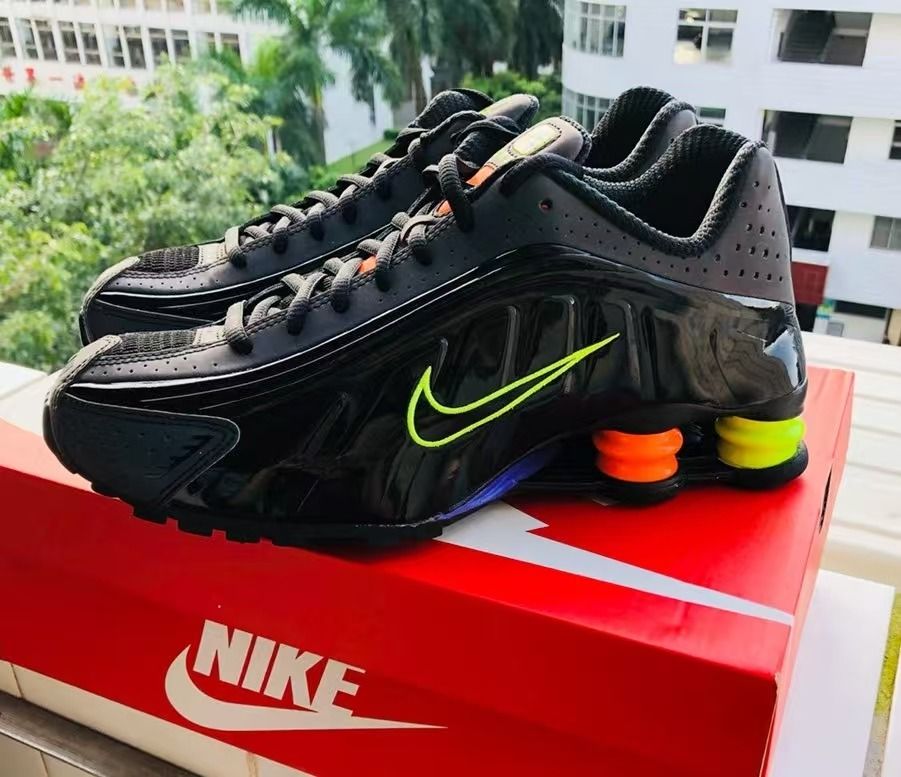 Nike Shox R4 Air column spring shoes black, Men's Fashion, Footwear ...