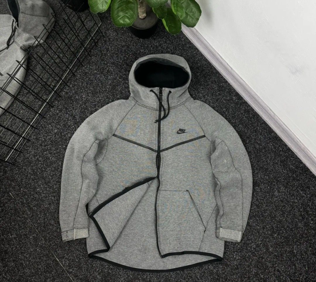 nike tech fleece grey, Men's Fashion, Tops & Sets, Hoodies on Carousell