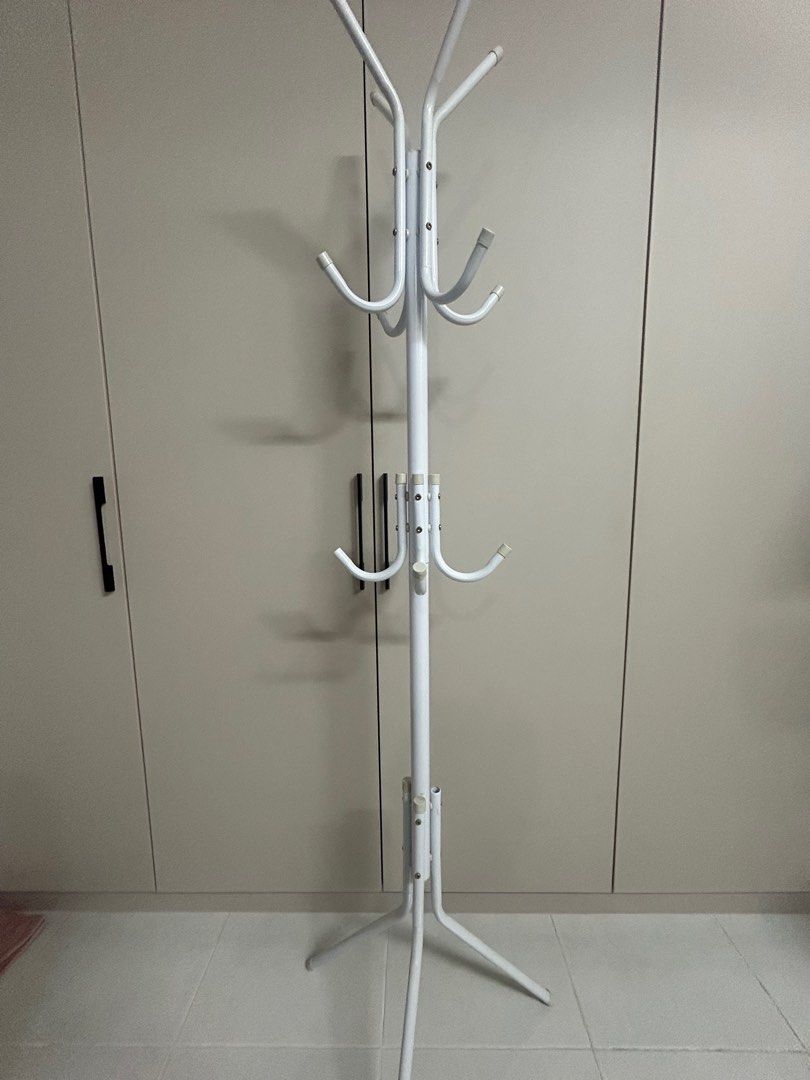 Penyangkut baju dan beg tangan, Furniture & Home Living, Home Fragrance ...