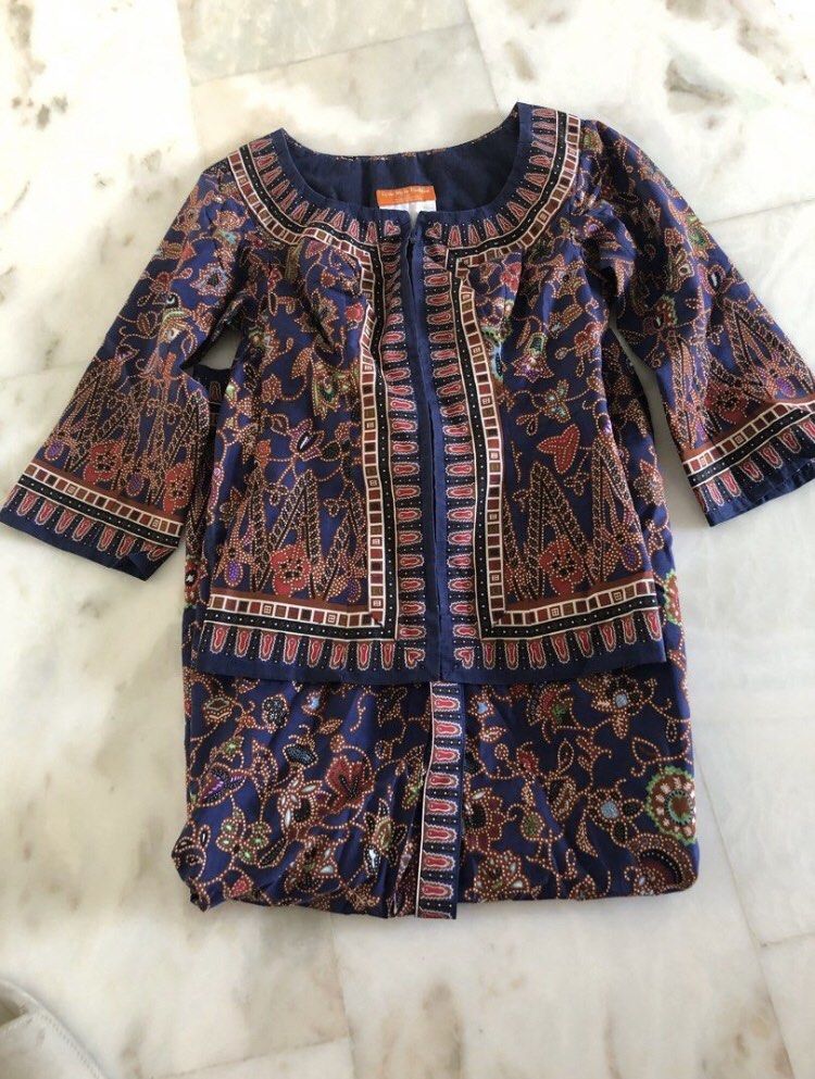 SIA/SQ Stewardess Uniform (Kebaya), Women's Fashion, Dresses & Sets ...