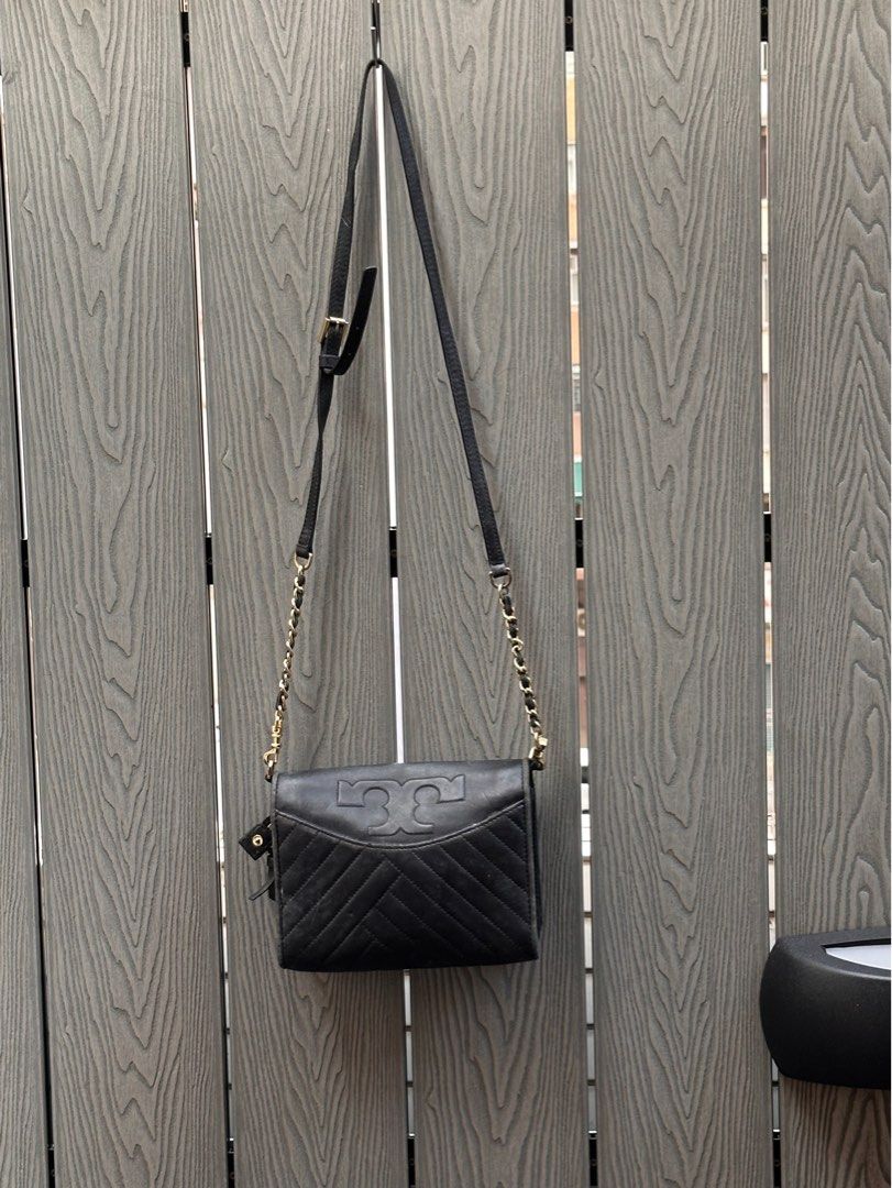 Included SF Express locker 已包順豐智能櫃 Tory Bunch leather 真皮 crossbody bag ...