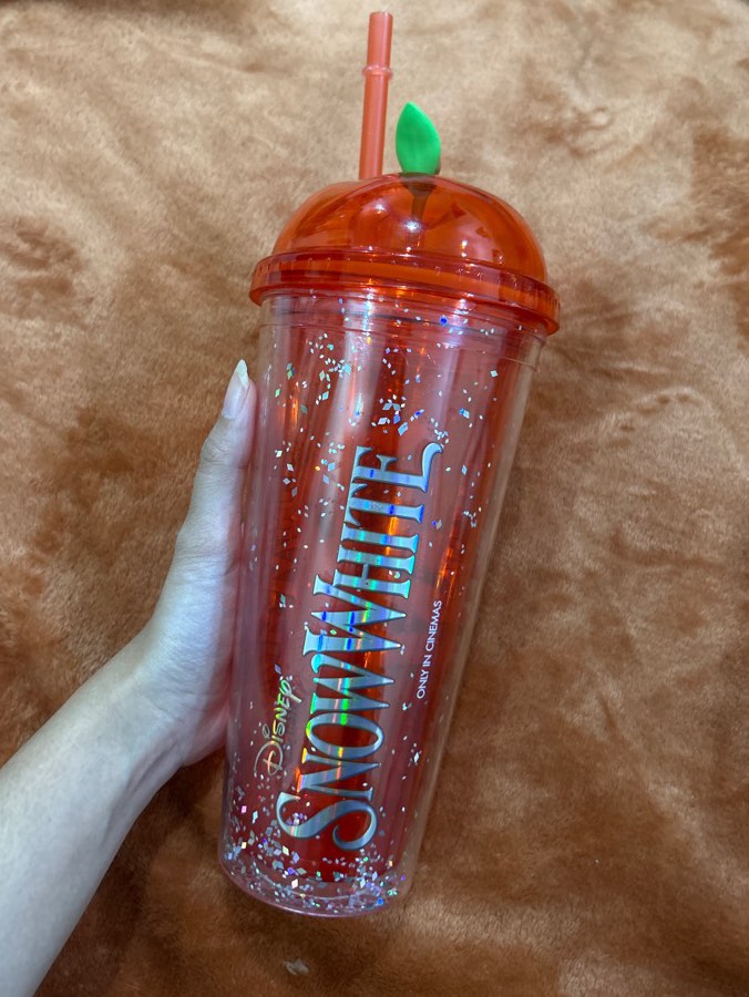 Tumbler Disney Snow White Merchandise XXI, Toys & Collectibles, Lainnya ...