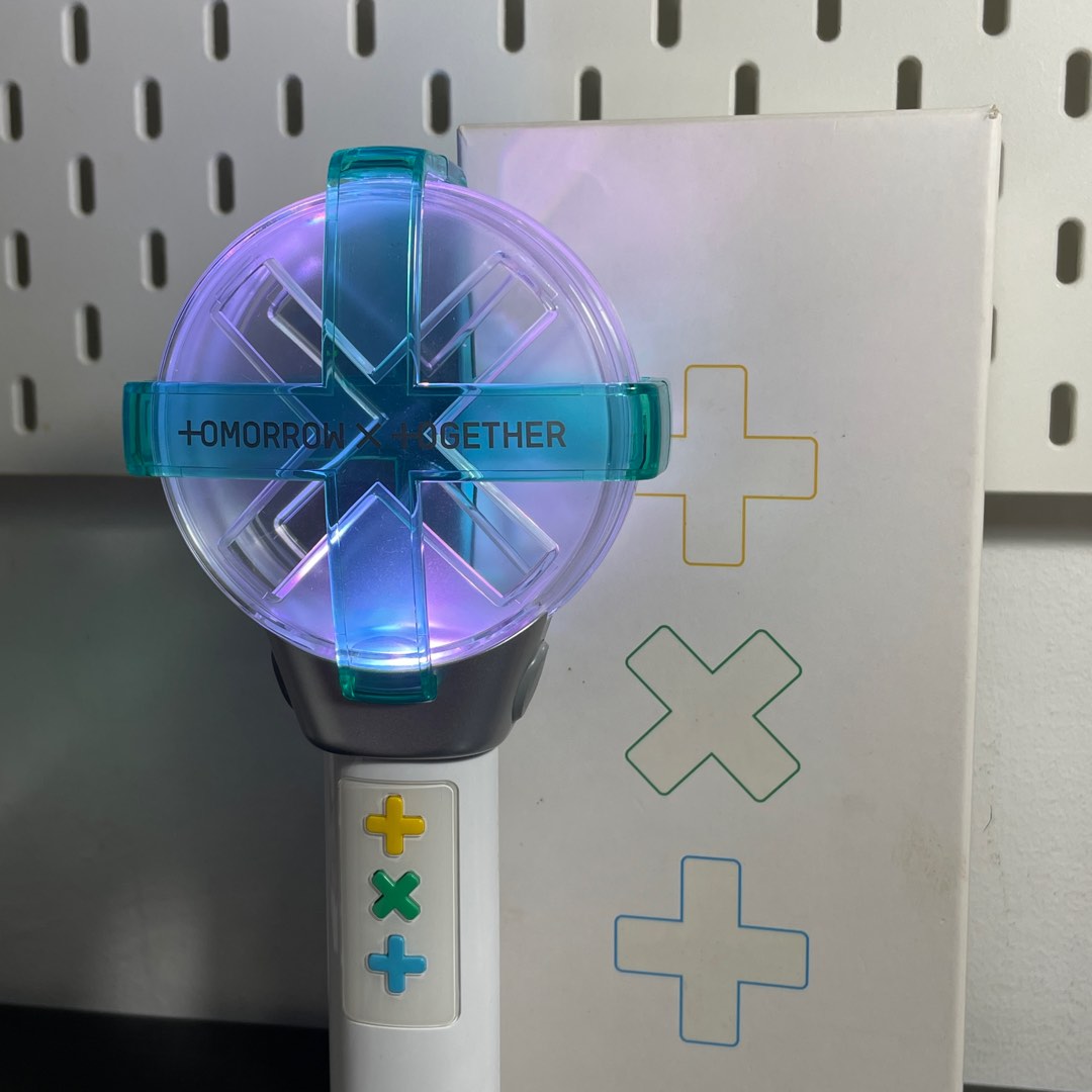 txt moabong lightstick version v1, Hobbies & Toys, Memorabilia ...