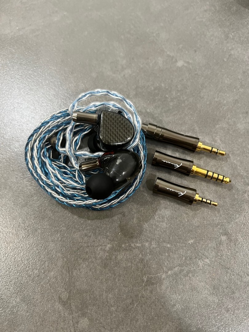 Unique Melody Legacy with Kinera Ace 2.0 cable, Audio, Earphones on Carousell
