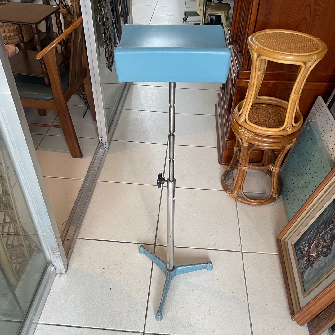 Upper Limb Stand / Injection Table, Health & Nutrition, Medical ...