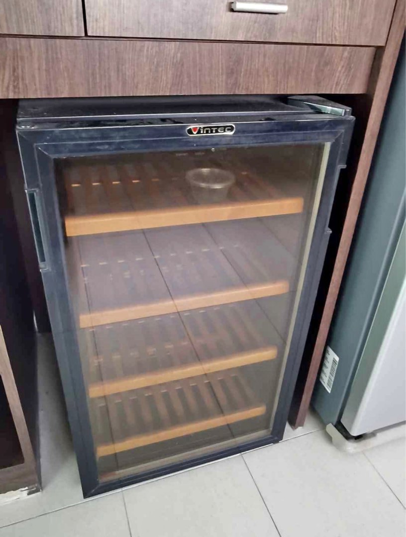 Winter Wine Chiller Cellar Refrigerator, TV & Home Appliances, Kitchen ...