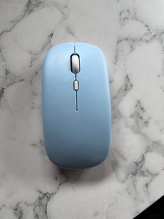 Wireless mouse with free battery DMES, Computers & Tech, Parts ...