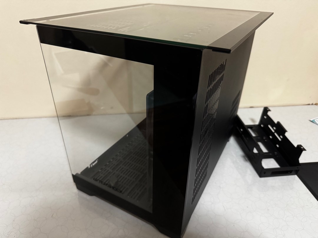 Aftershock zeal-m Tempered glass case, Computers & Tech, Desktops on ...