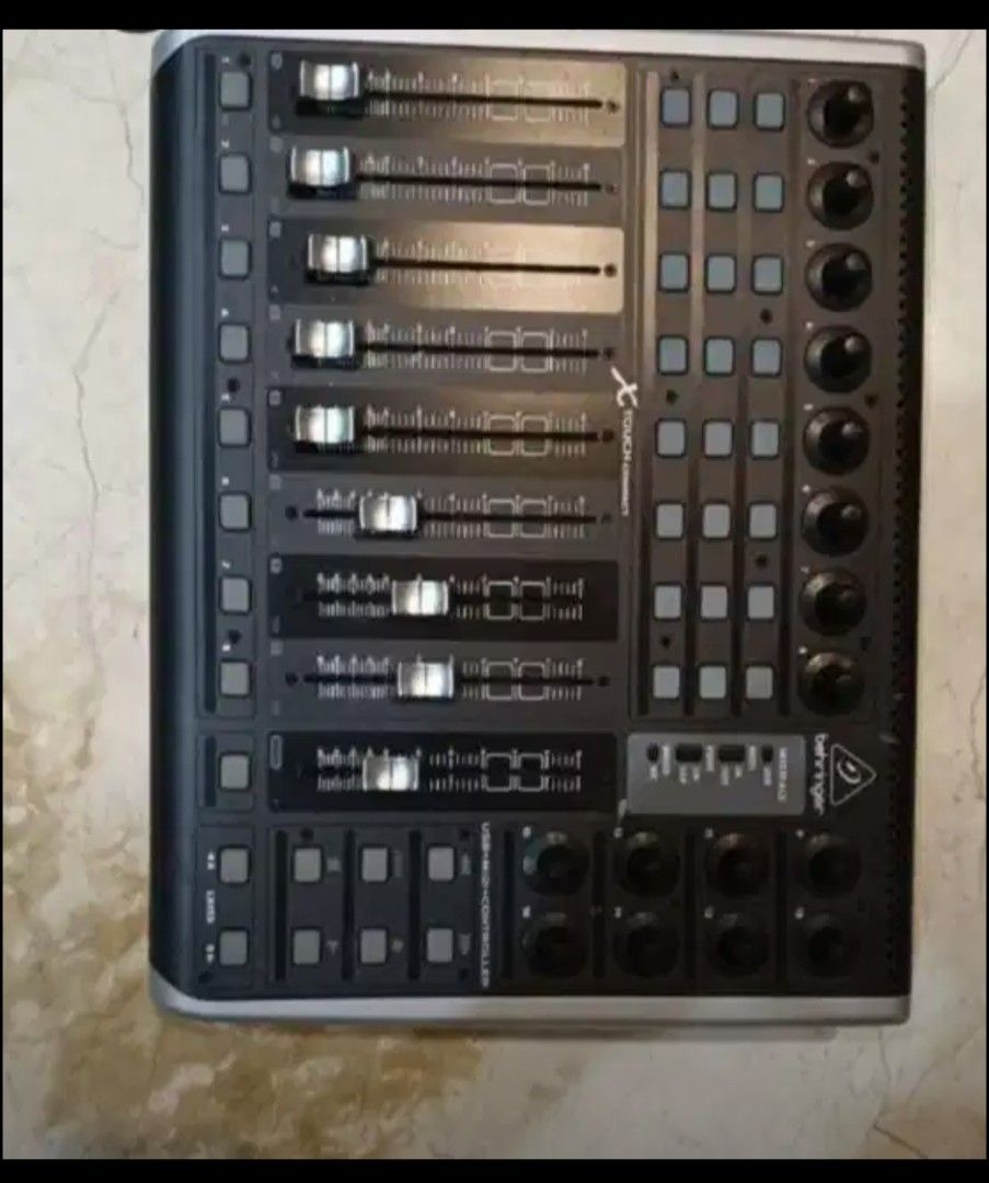 Behringer X-TOUCH COMPACT USB/MIDI Controller with 9 Motor Faders ...
