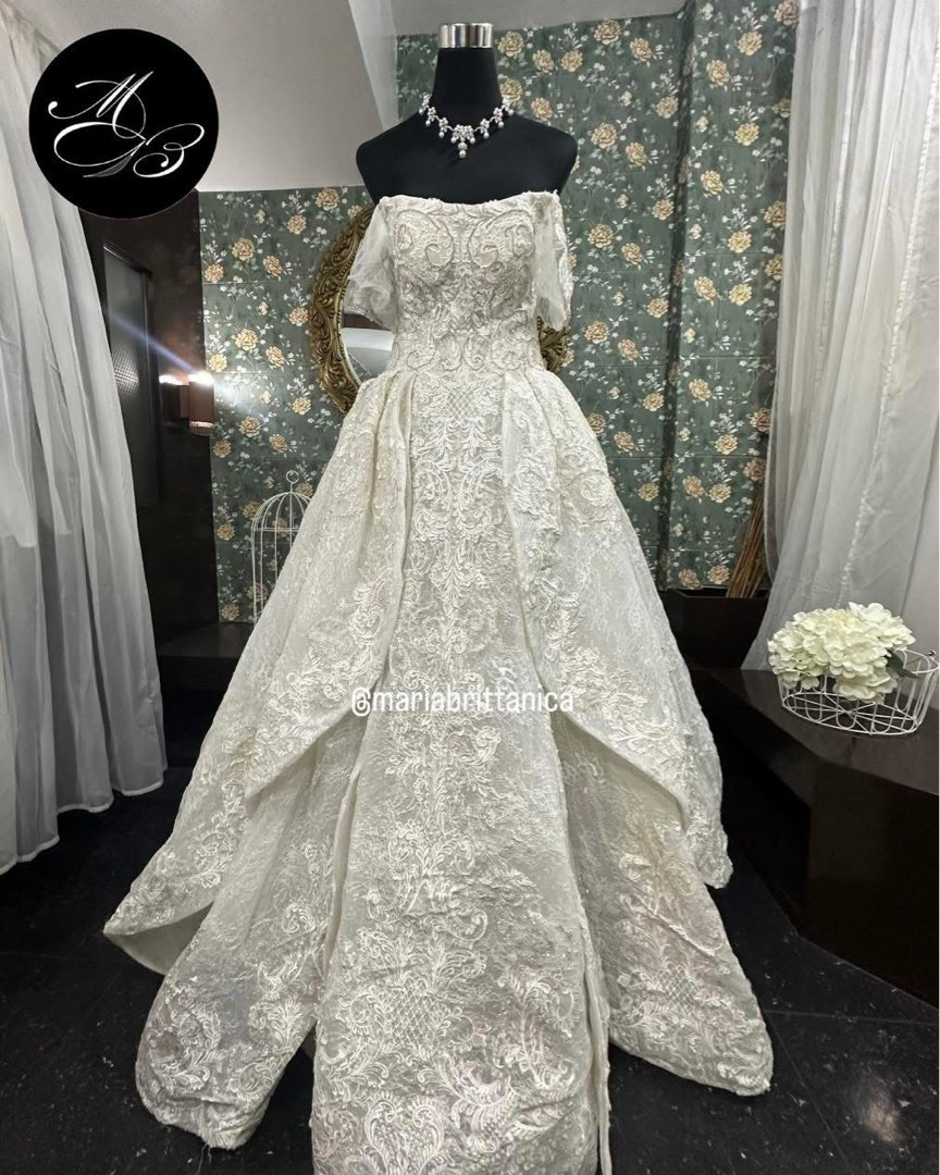 Bridal gown,Sagala gown,Royal Train, Women's Fashion, Dresses & Sets ...