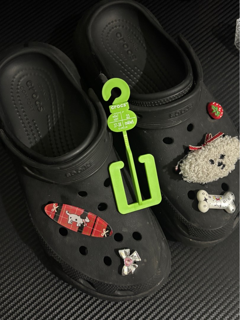 Crocs crush clog black hitam, Fesyen Wanita, Sepatu di Carousell