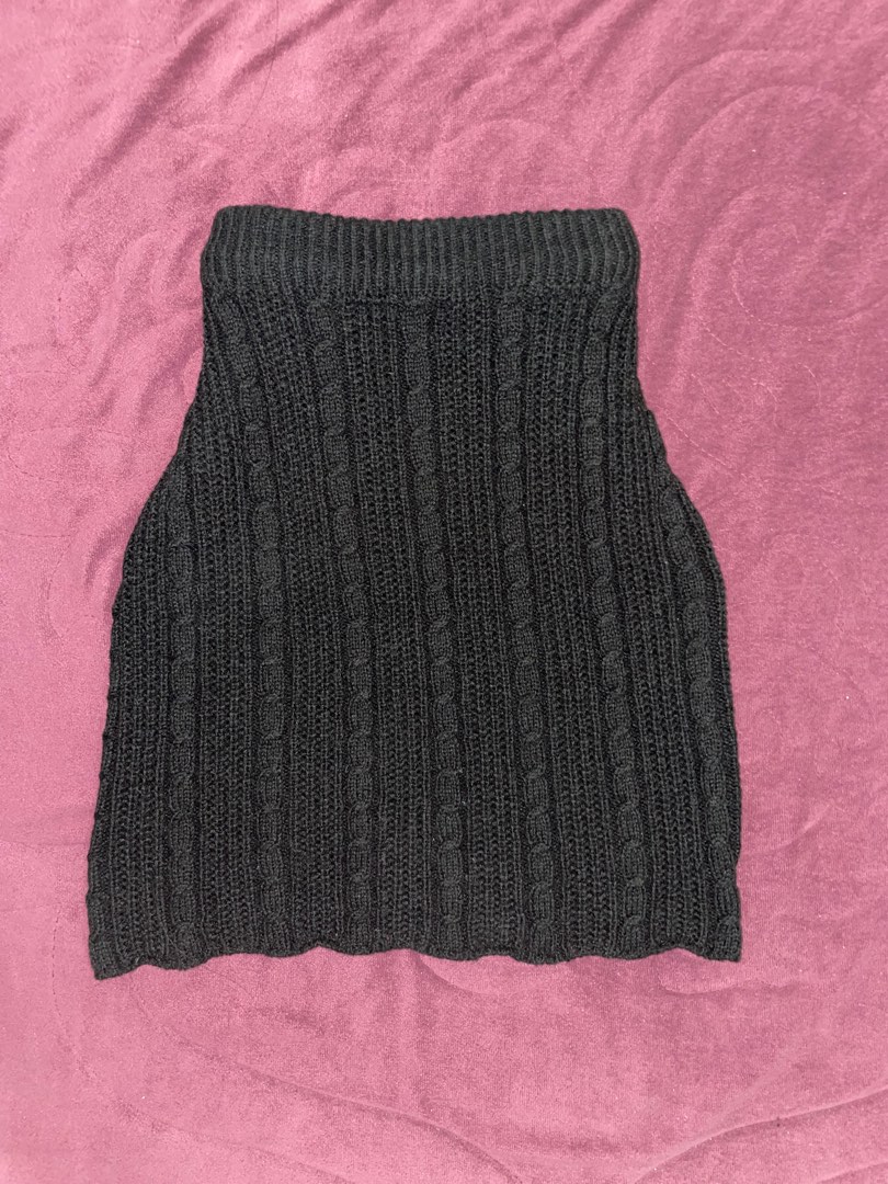 Form fitting black knitted skirt!, Women's Fashion, Bottoms, Skirts on ...