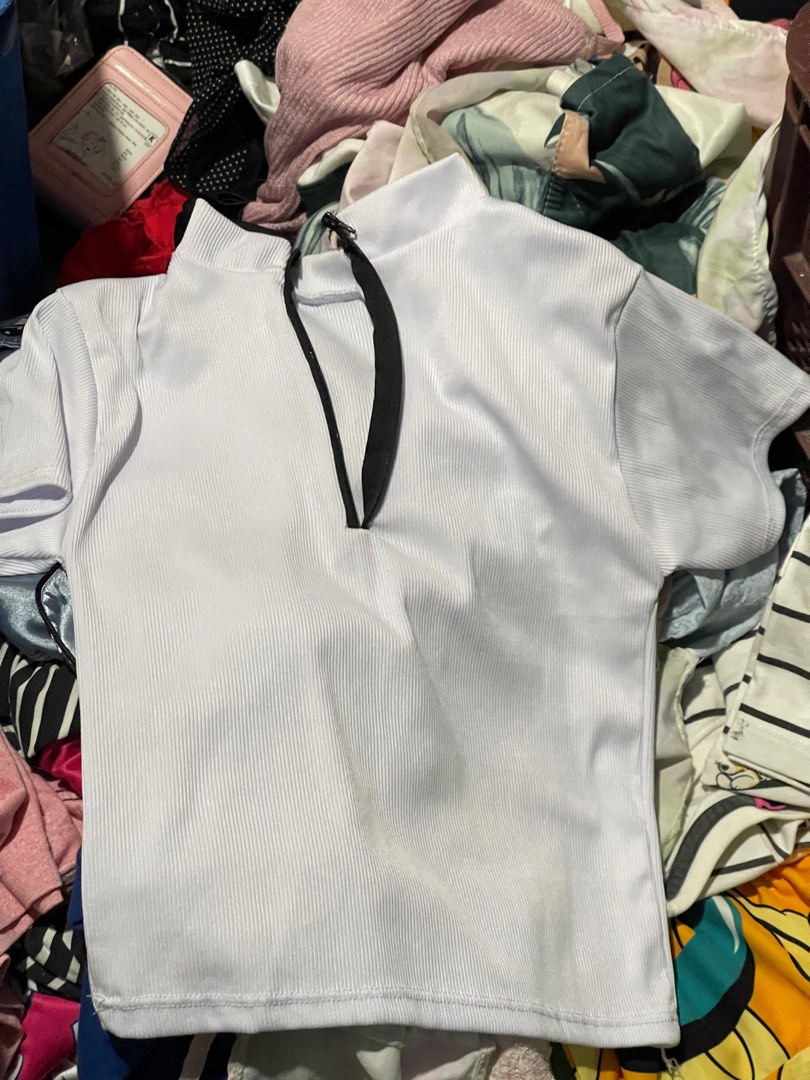 Freebies for people with other orders, Women's Fashion, Tops, Others Tops on Carousell