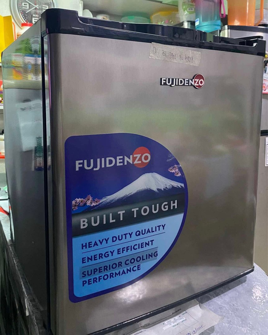 Fujidenzo RB-18HS Personal Refrigerator (Mini Fridge), TV & Home ...