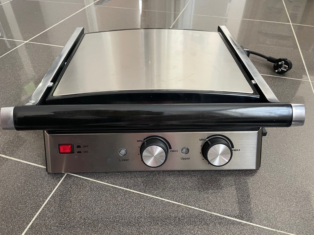 Klarstein (Germany brand) Grill Steak 燒肉 煎牛扒電爐 也可烘三文治 可拆出烤板清洗方便 全新）可上下 ...