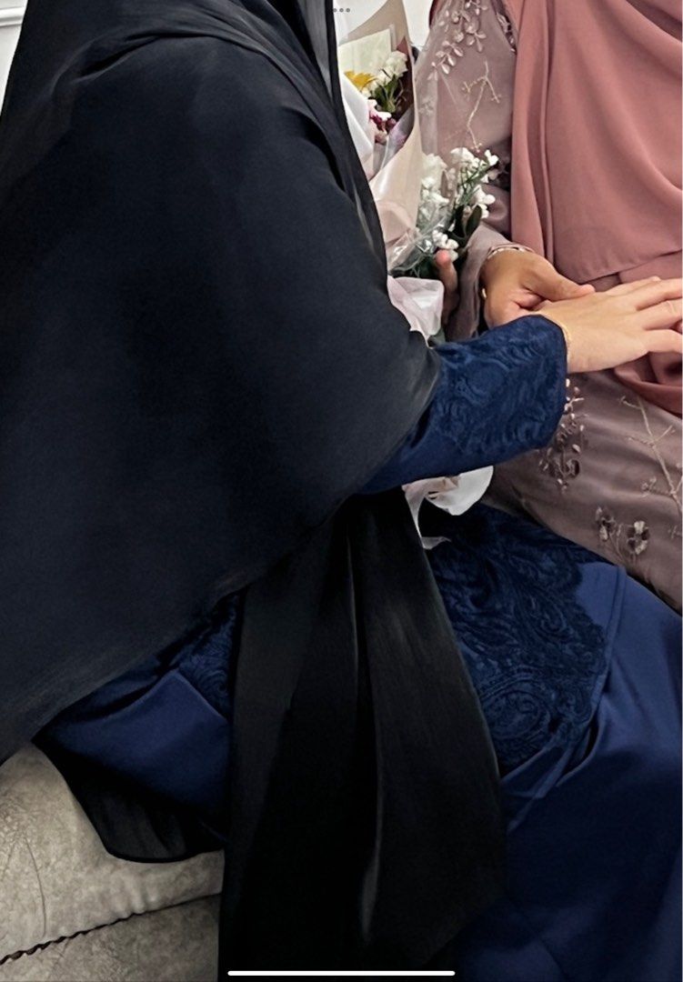 HAERA Maryam Kurung, Women's Fashion, Dresses & Sets, Traditional ...