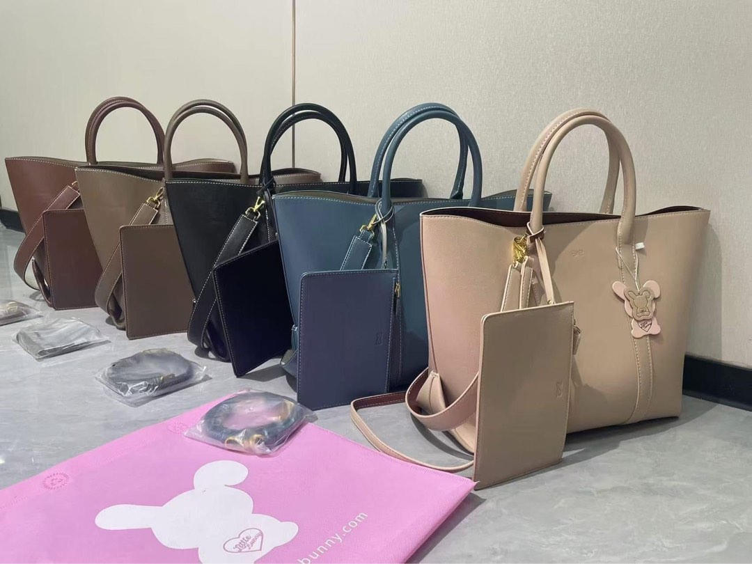 HOLB Flip Tote Bag, Women's Fashion, Bags & Wallets, Tote Bags on Carousell