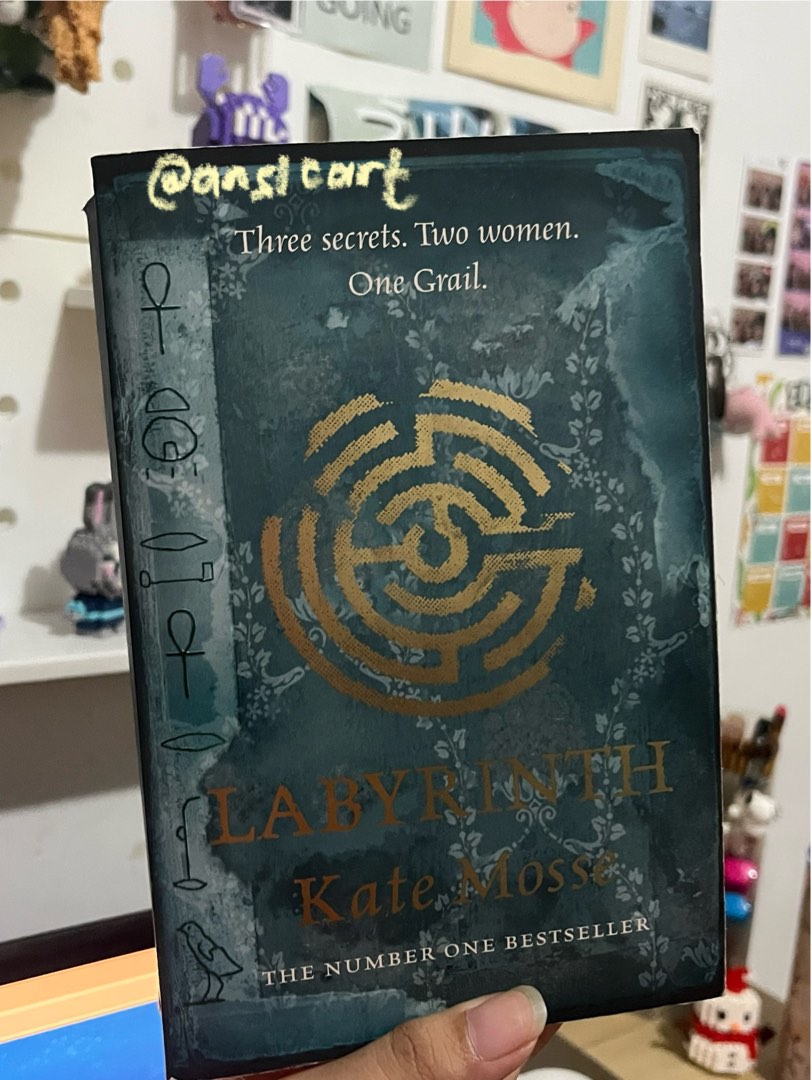Labyrinth by Kate Moss, Hobbies & Toys, Books & Magazines, Fiction ...