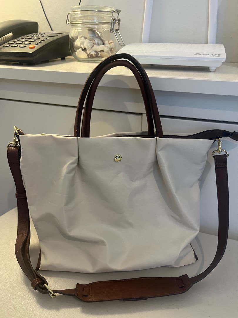 Legato Largo 2-Way Shoulder Bag Water-Resistant, Women's Fashion, Bags ...