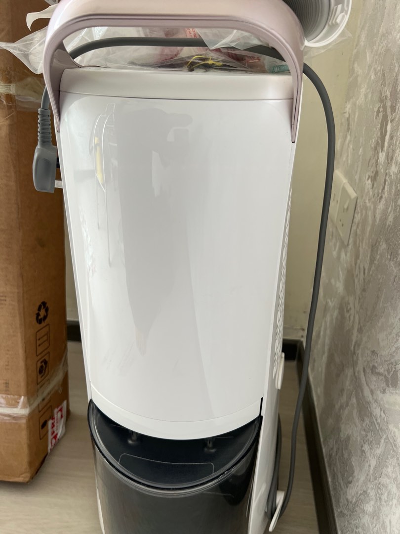 LG humidifier and ironzer, TV & Home Appliances, Air Purifiers ...