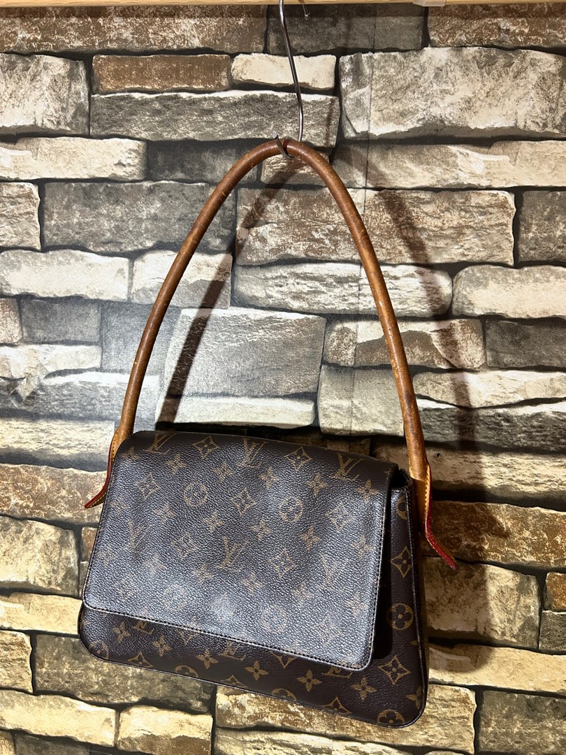 LV vintage Mini looping shoulder Bag, Luxury, Bags & Wallets on Carousell