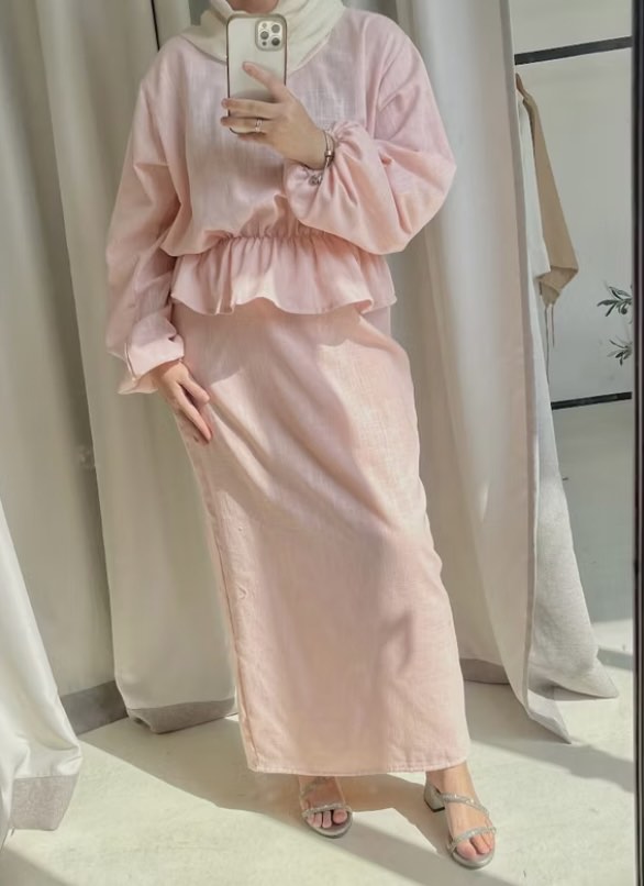 Mesllowes Kaia Linen Kurung (S/M), Women's Fashion, Dresses & Sets ...