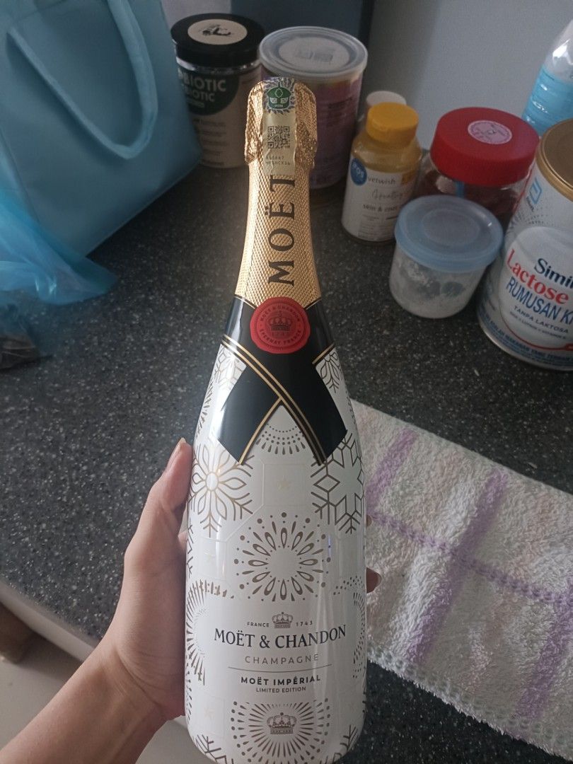 Moet Chandon Limited edition, Food & Drinks, Beverages on Carousell