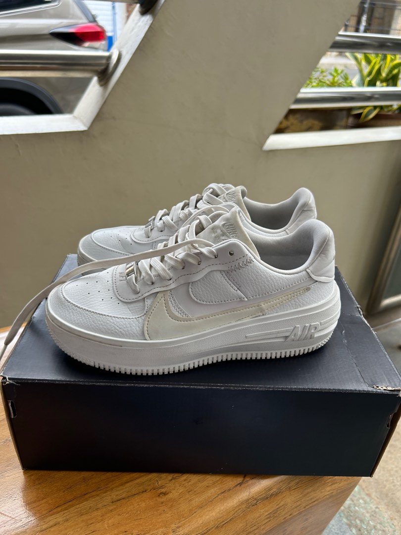 Nike Air Force 1 original (BOLEH NEGO), Fesyen Wanita, Sepatu di Carousell