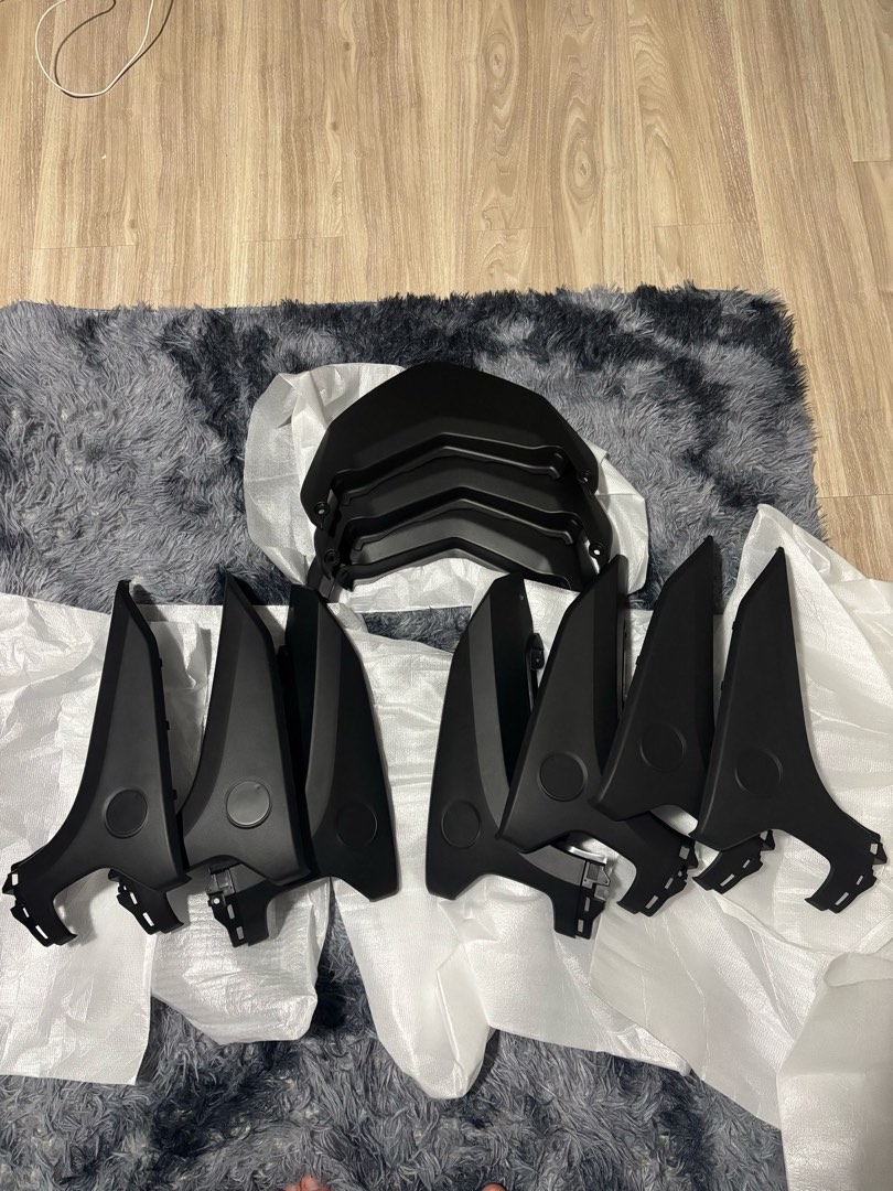 Nmax v2 Side panels / Tailight cover, Motorcycles, Motorcycle ...