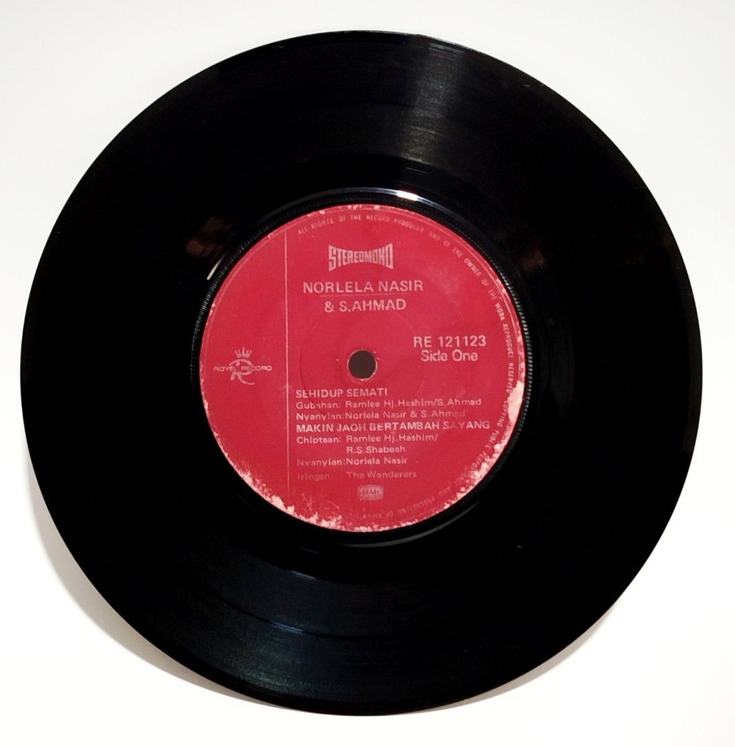 PIRING HITAM EP NORLELA NASIR & S AHMAD / VINYL RECORD, Hobbies & Toys ...