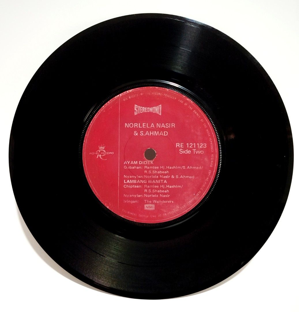 PIRING HITAM EP NORLELA NASIR & S AHMAD / VINYL RECORD, Hobbies & Toys ...