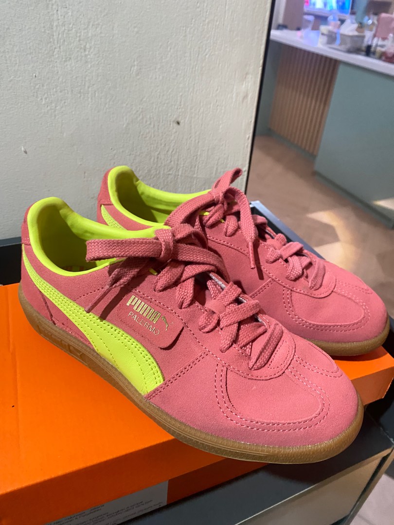 Puma Palermo Salmon Lime Sheen Gum, Fesyen Wanita, Sepatu di Carousell