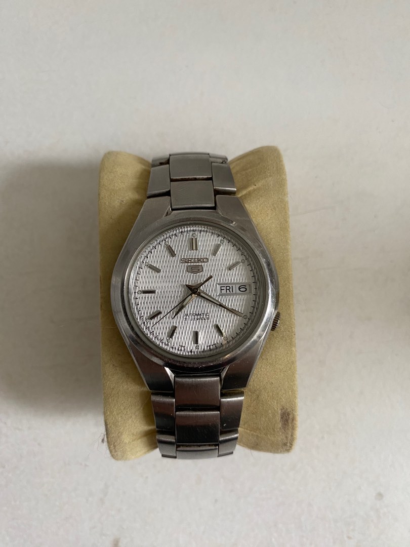 Seiko 5 SNK601 "White Textured Dial", Luxury, Watches on Carousell