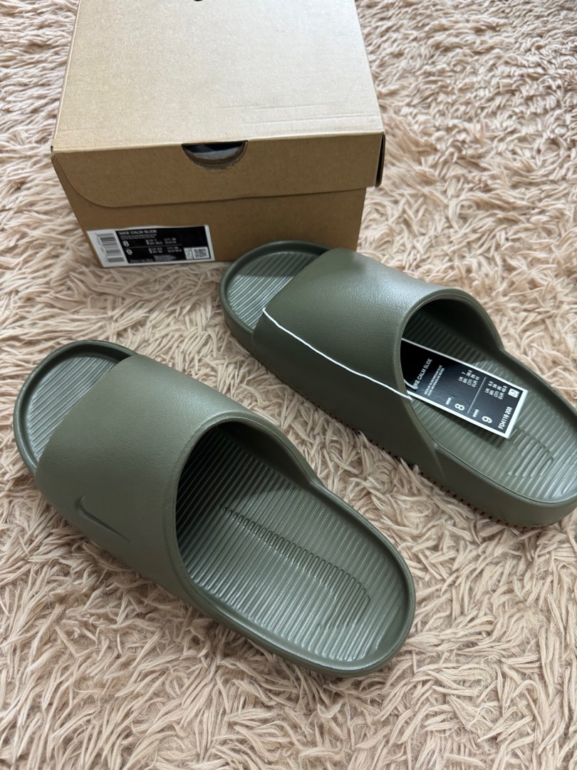 Nike clam slide, Men's Fashion, Footwear, Flipflops and Slides on Carousell