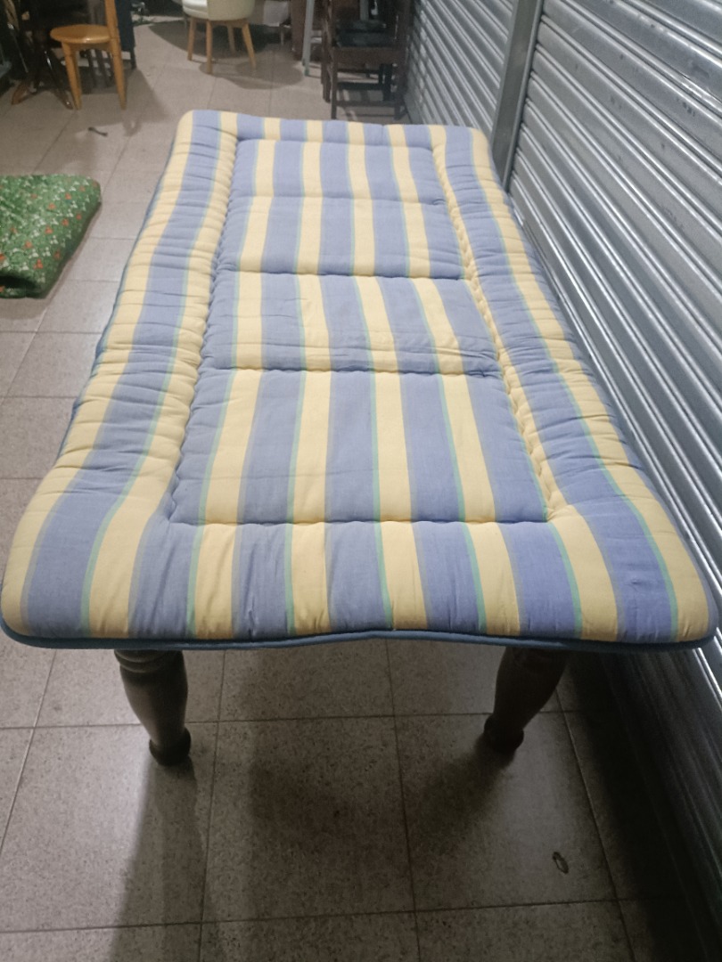 Single sized traditional japanese futon mattress japan surplus ...
