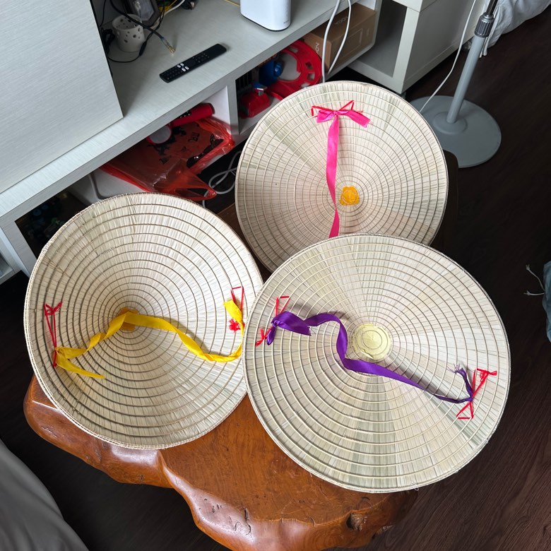 Vietnamese hat, Women's Fashion, Watches & Accessories, Hats & Beanies ...