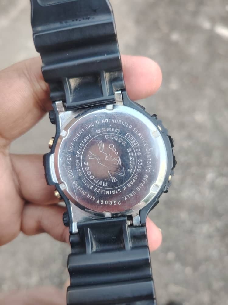 Vintage G-Shock DW-6300 First model frogman, Men's Fashion, Watches ...