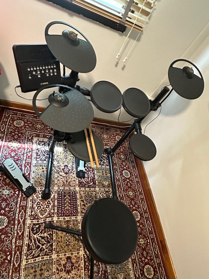 Yamaha DTX400K with TP70S 3-Zone Pad (Electronic Drum Kit), Hobbies ...