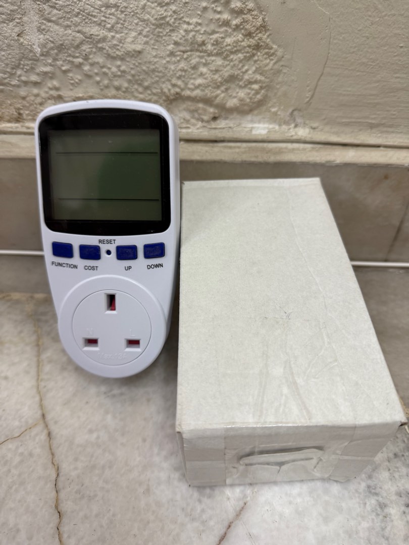 3 Pin Plug Power Meter, Computers & Tech, Parts & Accessories, Cables ...