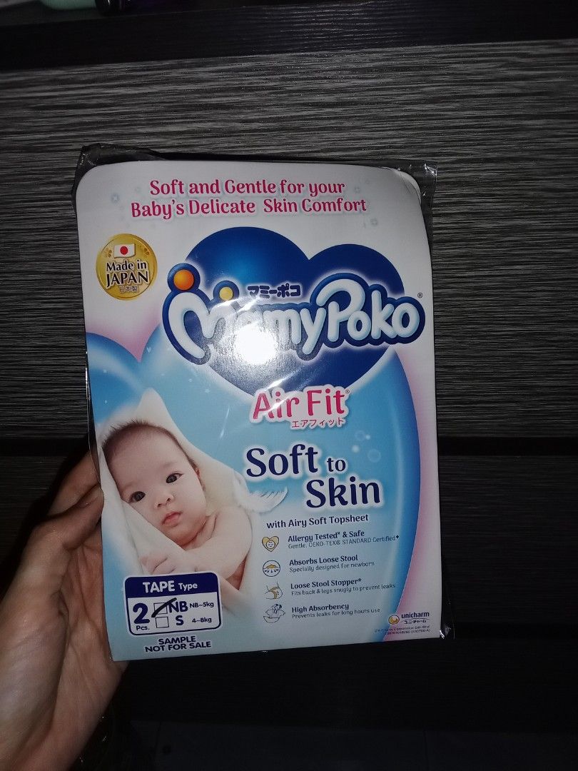 Baby Diapers Sample (Newborn), Babies & Kids, Bathing & Changing ...