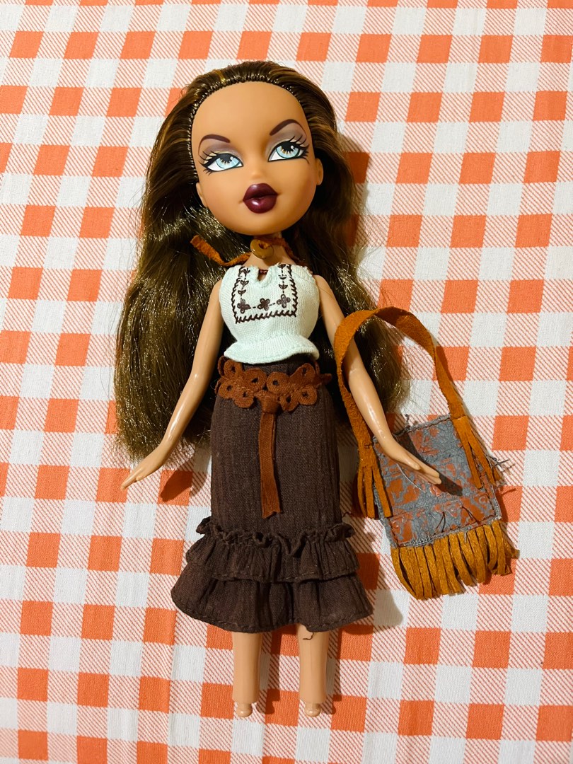 Bratz Strut It Yasmin, Hobbies & Toys, Toys & Games on Carousell