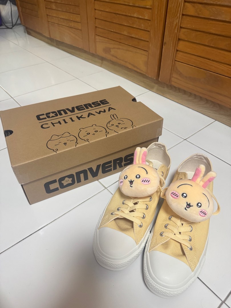 Chiikawa Converse Usagi Japan limited, Women's Fashion, Footwear ...