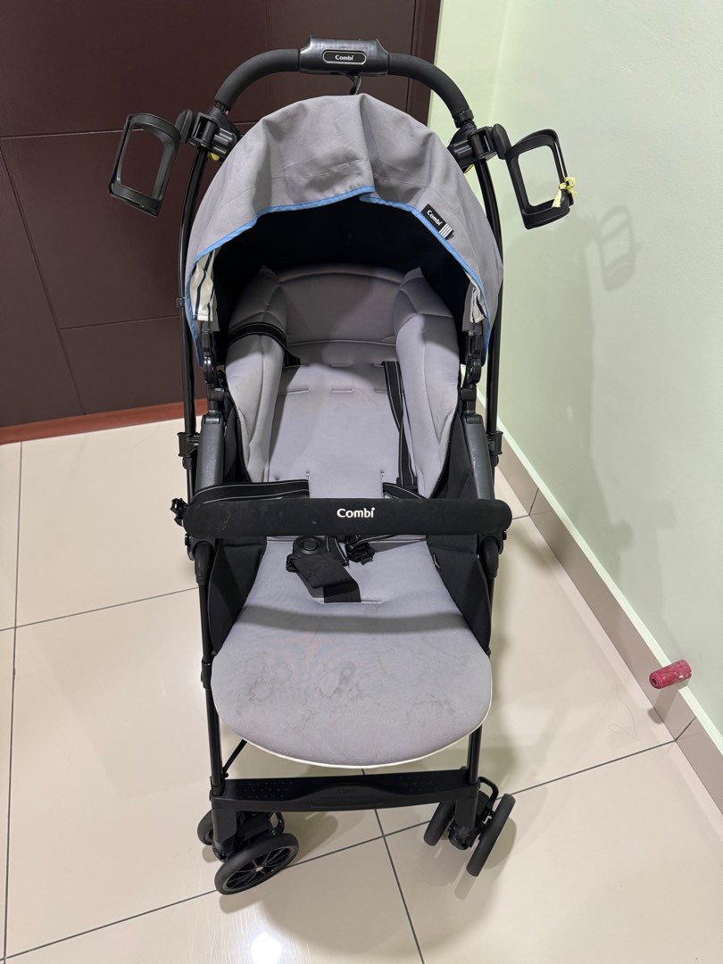Combi Ultra Lightweight Stroller, Babies & Kids, Going Out, Strollers ...