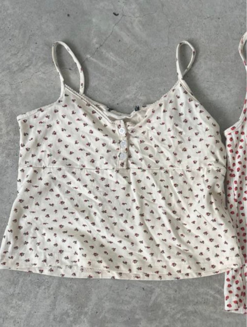 Crop top brandy inspired, Women's Fashion, Tops, Sleeveless on Carousell