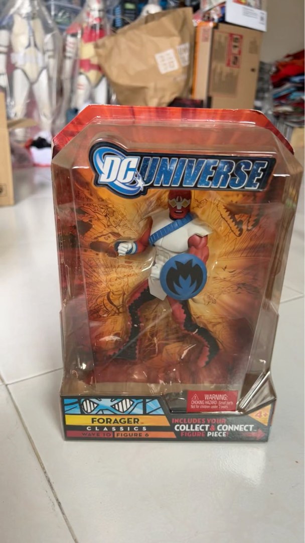 DC Universe Classics Forager Action Figure, Hobbies & Toys, Toys ...
