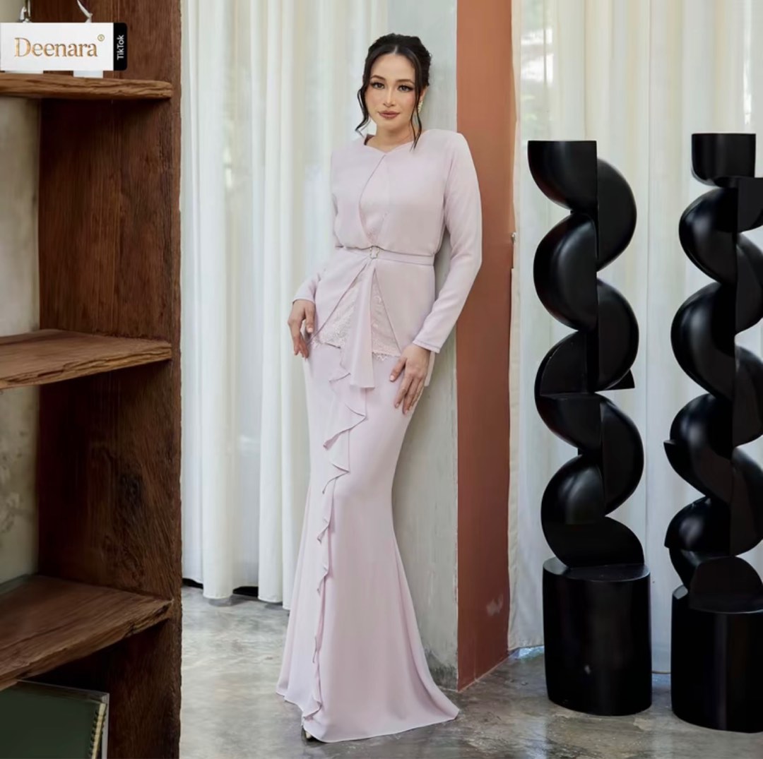 Deenara Leora kurung in Quartz Pink, Women's Fashion, Dresses & Sets ...