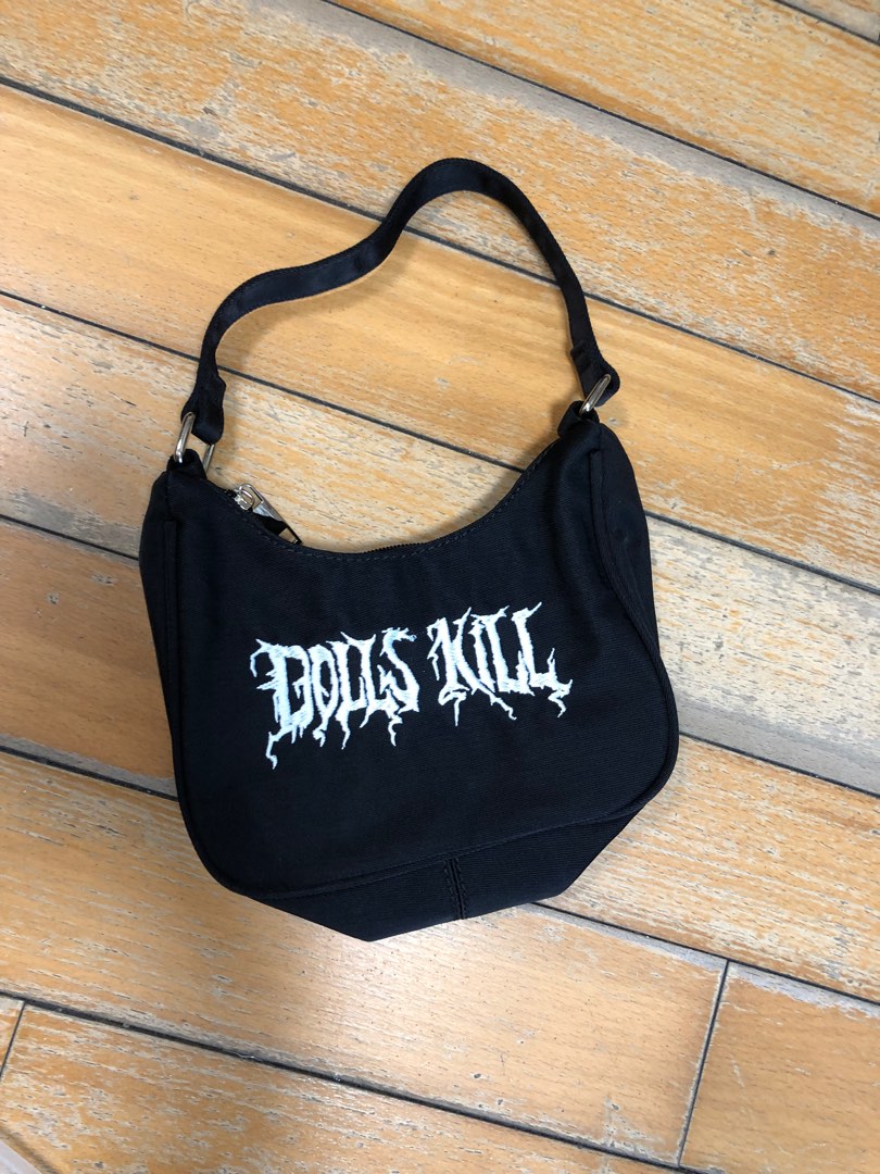 Dolls kill y2k 小單肩包 Dollskill shoulder bag, 女裝, 手袋及銀包, 單肩包 - Carousell