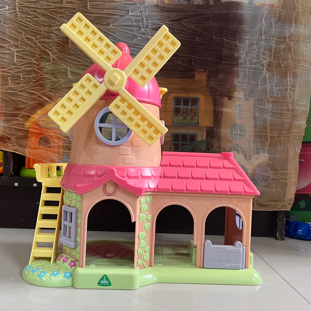 ELC Happyland Windmill Farm (no sounds), Hobbies & Toys, Toys & Games ...
