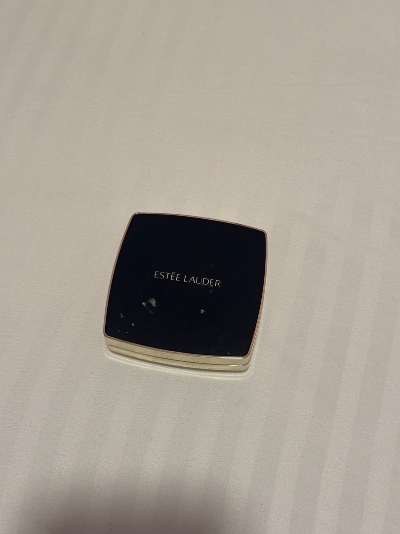 Estee Lauder Powder, Beauty & Personal Care, Face, Makeup on Carousell