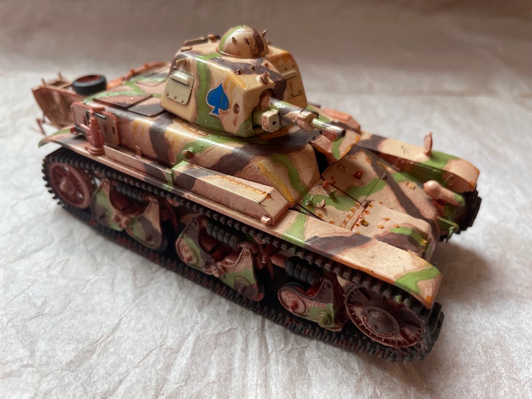 Hobby Boss French R39 Light Infantry Tank Plastic Model Kit, Hobbies ...